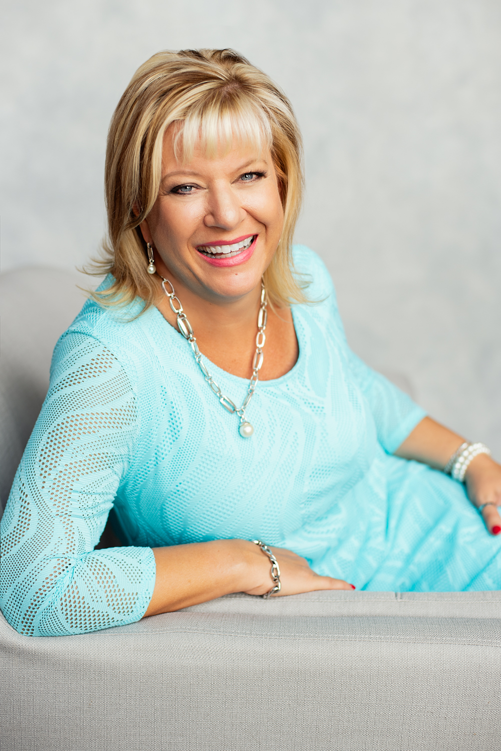From Busy 6-Figure Business Owner to Thriving 7-Figure CEO - Dana Earhart